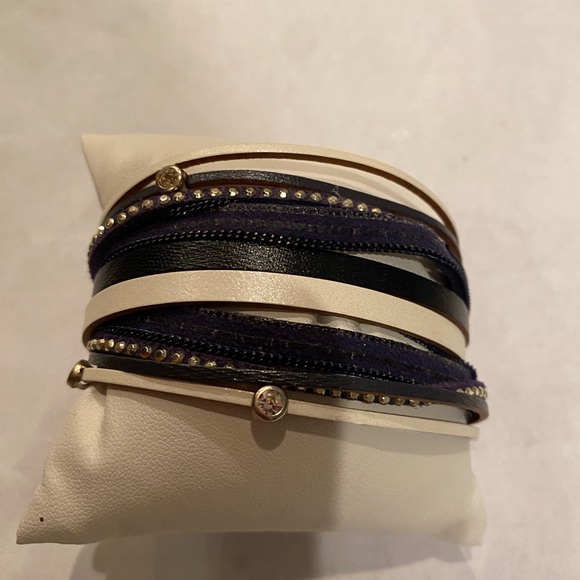 SAACHI | Jewelry | Saachi Multi Strand Fashion Bracelet Leather Studs ...
